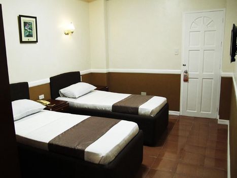 Best hotels in Virac on cozycozy.com