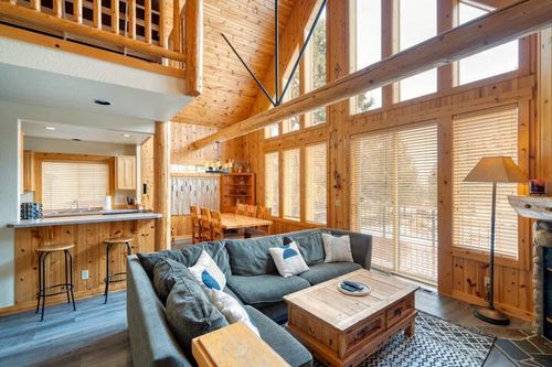 Hot Tub, Full Resort Access, Dogok, Golf! - Redmond, OR