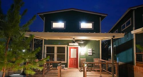Runaway Bay, TX Vacation rentals & Airbnb | cozycozy