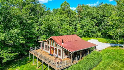 Songbird Cabin | Private Trails | Covered Hot Tub - Hocking Hills State Park, OH