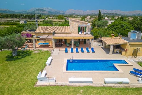 Villa Can Patriarca For 8, Relax, Pool And Garden - Pollença