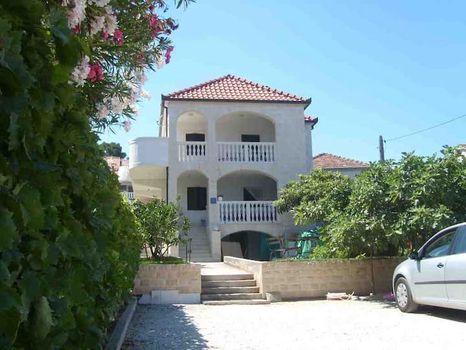 Apartments And Rooms By The Sea Sutivan, Brac - 2943 - Milna