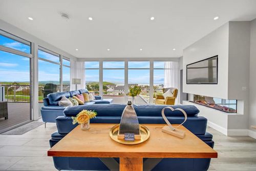 Bayview Downings - Luxury 4 Bedroom Penthouse - Downings