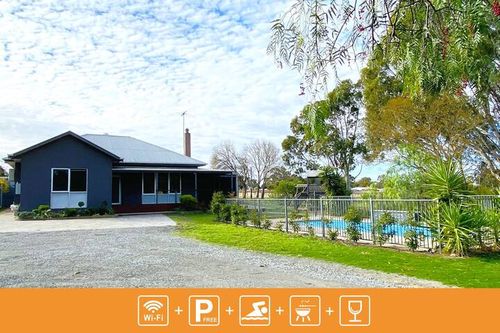 Spacious Barossa Getaway Gabby House W/ Vineyard - Greenock