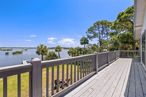 Solimar- Upstairs Bay Views - Cedar Key, FL