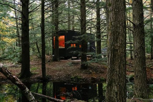 Cabins in Connecticut via cozycozy