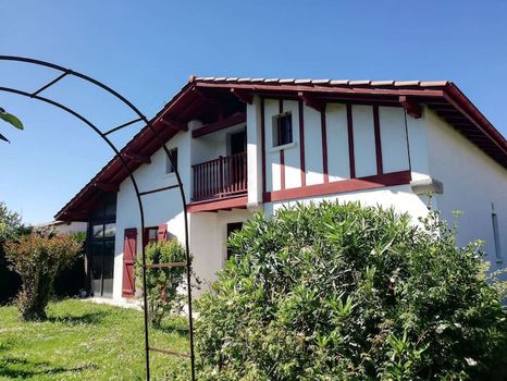 Maison Basque Au Calme - Bayona, Francia