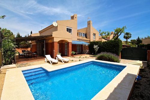 126 M² Bungalow ∙ 4 Slaapkamers ∙ 9 Gasten - El Campello