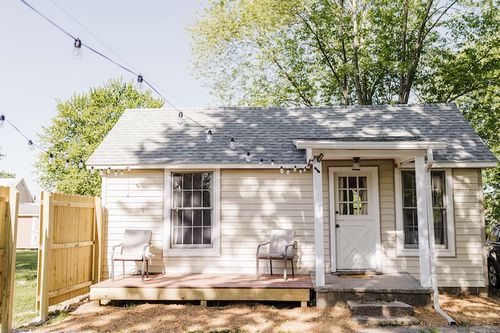 East Fork Lake, Olney All Lodging and Accommodation | cozycozy