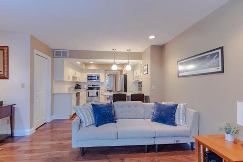 Charming Townhouse In Toftrees - Penn State University, State College