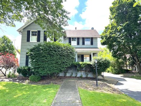 Entire Condo Near Ultium Cells - Warren, OH