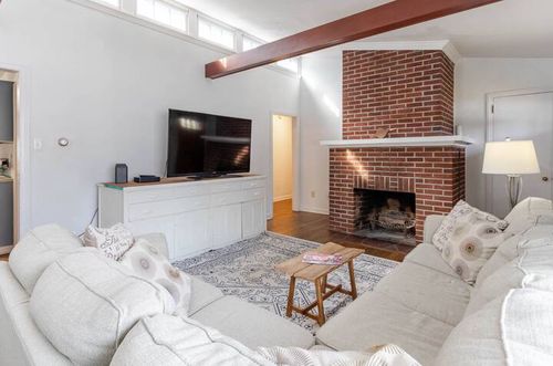3 Br House 1/4 Mile From Psu! - Penn State University, State College