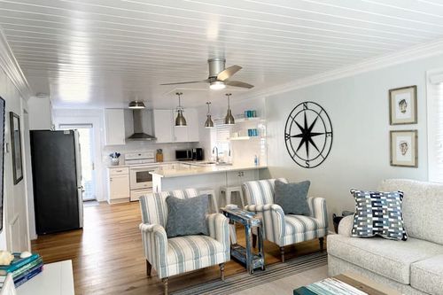 Barefoot Bungalow - Atlantic Beach, NC