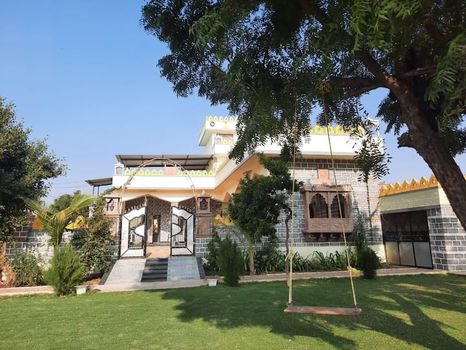 Falna B&B, Guest Houses and Inns | cozycozy