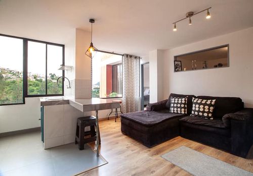 Espacio Perfecto Para Trabajar Y Descansar. Wifi. - Quito