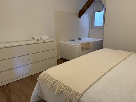 ღ Bubble Loft • Bain Balnéo, Spacieux Centre Ville - Nantes