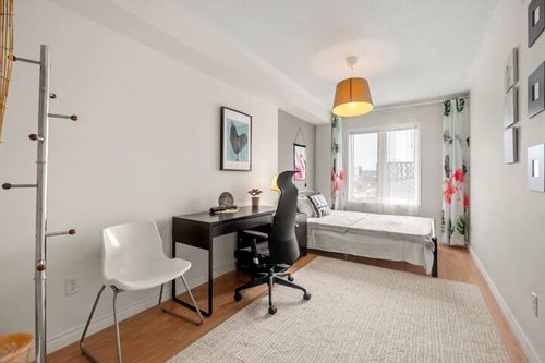 York Village Elegant Motel 2nd Floor Bedroom 2d - Vaughan