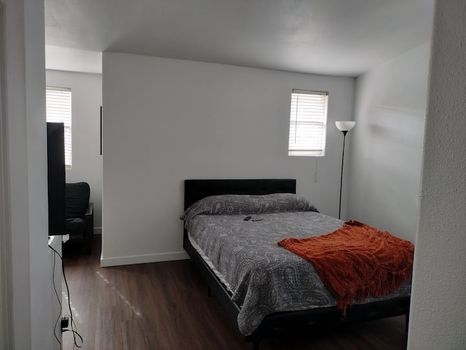 Master Bedroom - Comfortable Lodging - Slo - San Luis Obispo, CA