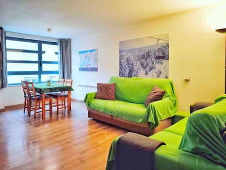 A Pie De Pistas De La Molina, La Mejor Ubicación - Bagà