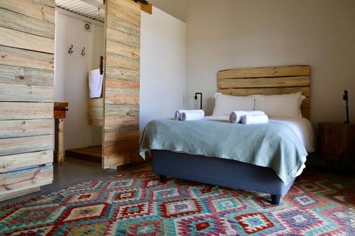 De Rustica Stable Stay Room 6 - De Rust