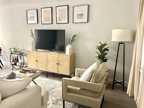 Beautiful 2 Bed 1.5 Bath! - Warwick, RI
