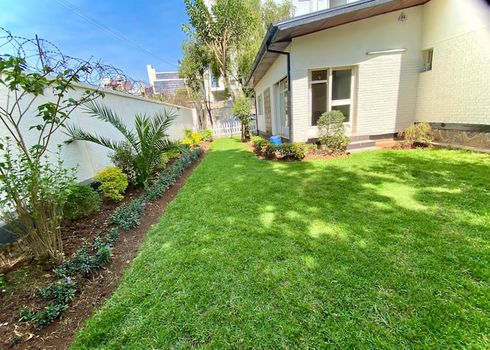 Elegant Garden Villa Near Bole Int’l Airport - Addis Ababa