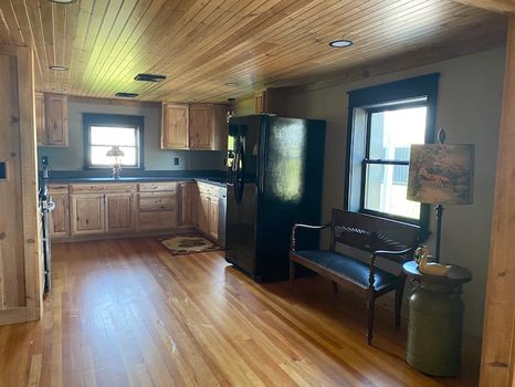 Brand New! 4br Barndominium 15 Min From Carlisle - Colonel Denning State Park, Newville