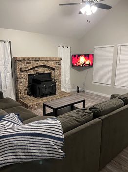 Lake Jacomo, Blue Springs All Lodging and Accommodation | cozycozy