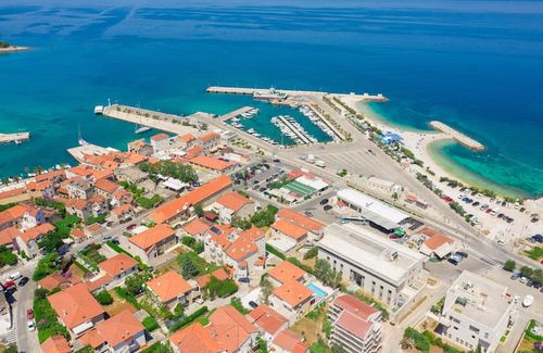Villa Kate Brač- Holiday Home With Pool - Postira