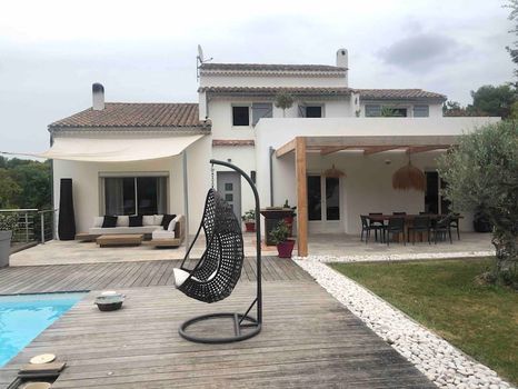 Maison Contemporaine Face à La Sainte Victoire - Auriol