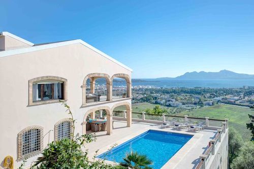 Luxury Villa With Stunning Sea Views In Pollensa - Alcúdia
