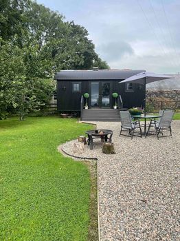 Portrush Cabin Rentals at the Best Price | cozycozy