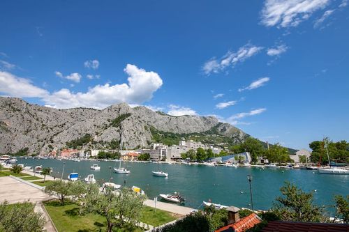 Ap Mirko - 3 Bedrooms, Next To River Cetina - Postira