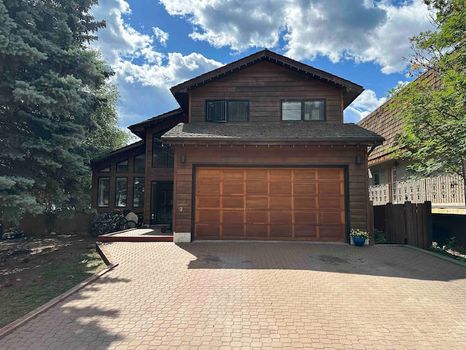 Jasper Holiday Apartment rentals | cozycozy