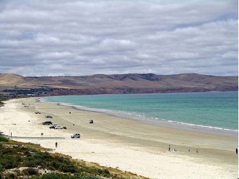 Sun & Surf Aldinga Beach Apartment - Aldinga