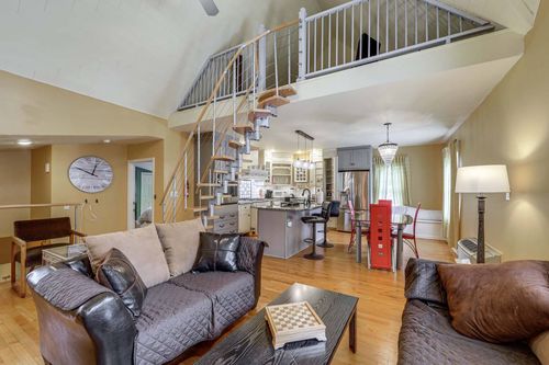 139 M² Apartment ∙ 1 Bedroom ∙ 6 Guests - Verona, NY
