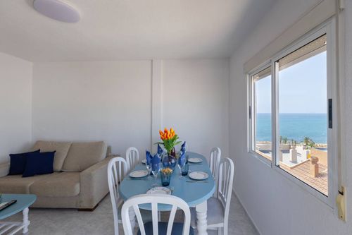 100 M² Apartamento ∙ 3 Habitaciones ∙ 7 Huéspedes - Torrevieja