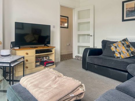Cottage ∙ 4 Bedrooms ∙ 7 Guests - Newport