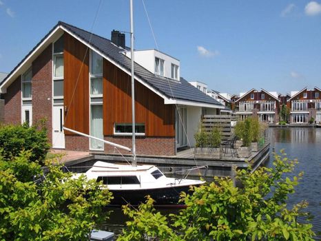 90 M² Huis ∙ 3 Slaapkamers ∙ 6 Gasten - Uitgeest