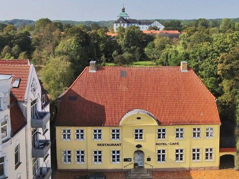 Hotel ∙ 1 Schlafzimmer ∙ 4 Gäste - Busdorf