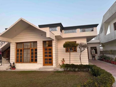 Panchkula Villas and Beach house | Best Price on cozycozy