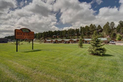 Compare all Hotels in Custer, SD | cozycozy