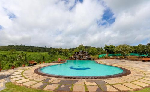 Panhala Resorts at the Best Price | cozycozy
