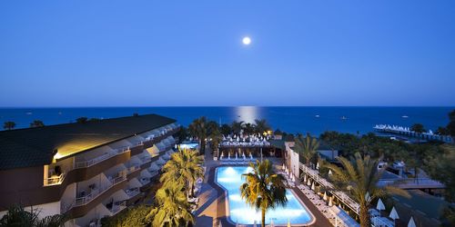 Galeri Resort Hotel - Okurcalar