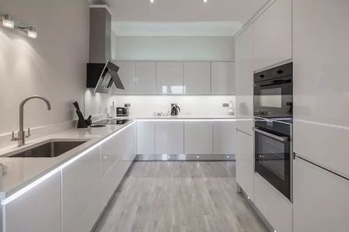 Coppet Hall Beach: airbnb, hotels and holiday rentals