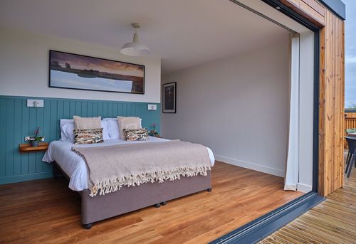 North Devon District Resorts at the Best Price | cozycozy