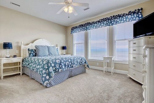 Flip Flops | 9 Bed, 7 Bath - Topsail Beach, NC