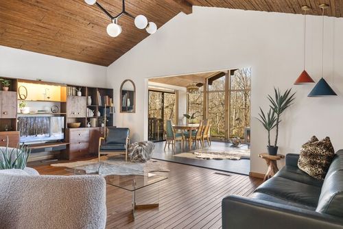 Explore cabin experience near Powder Ridge Mountain Park & Resort, CT ...