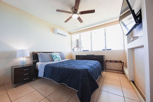 Ocean Front 1br W/ Pool & Parking @ Luquillo Beach - Luquillo
