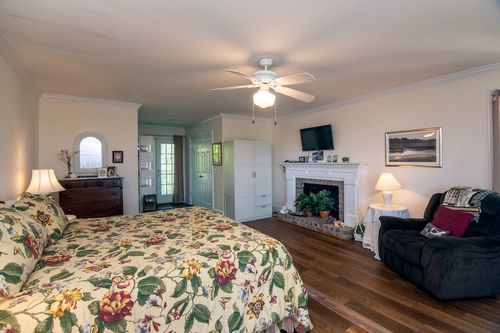 Marsa's Place-marsh/creek/ocean Views; Easy Beach Access;dogs Welcome - Edisto Beach, SC